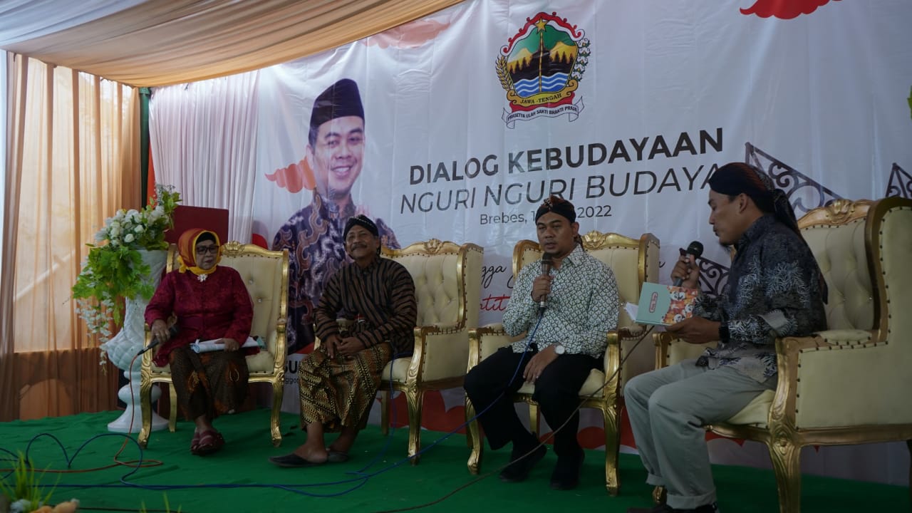 MEDIA TRADISIONAL: Kesenian Jadi Sarana Memperkenalkan Budaya Bangsa ...