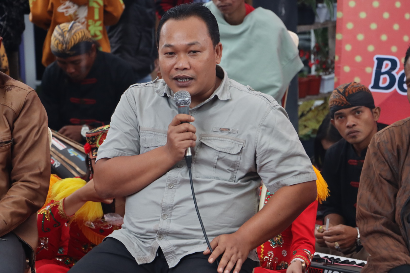 MEDIA TRADISIONAL: Tari Ndolalak Tumbuh Subur di Kawasan Dieng – DPRD ...