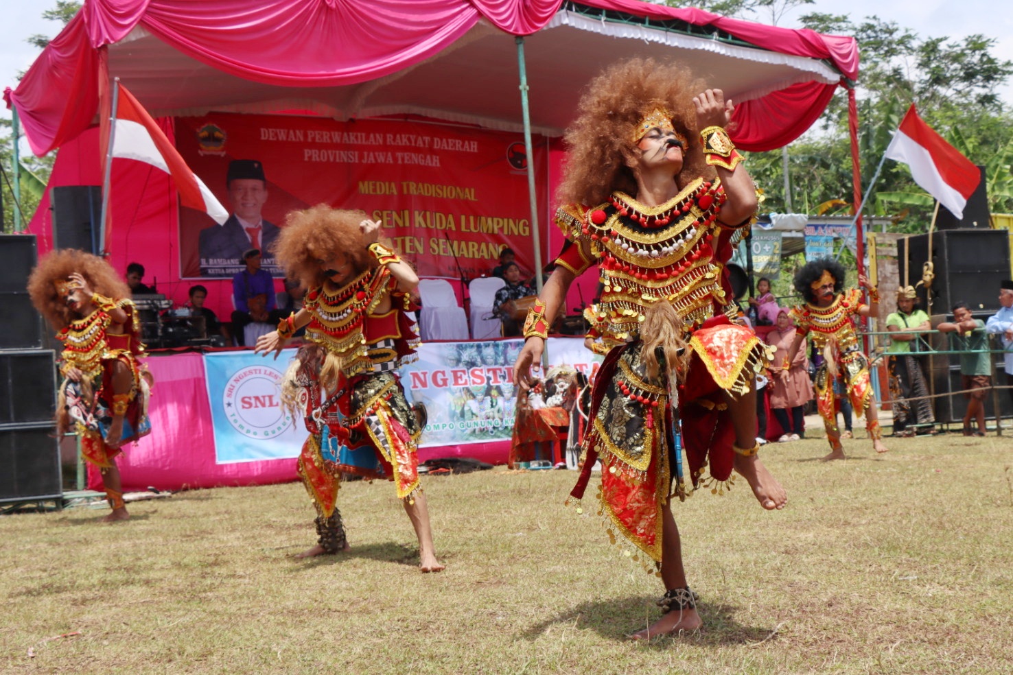 MEDIA TRADISIONAL : Tak Hanya Nguri-uri, Perlu Juga Nguripi Kesenian ...